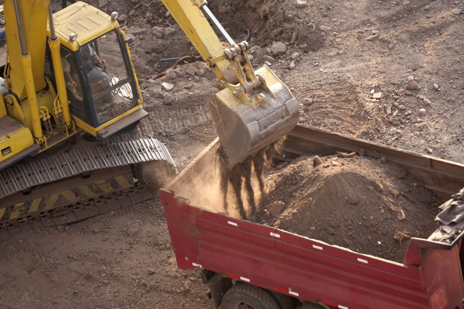 Muck away, grab and tipper hire - Fletchers Waste Management Fletchers ...